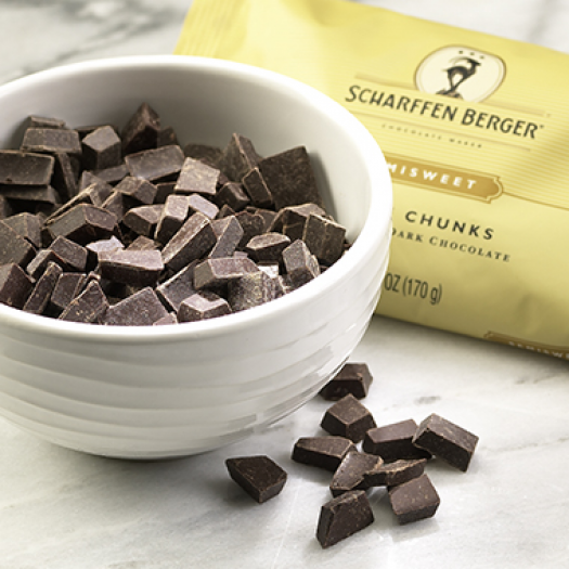 Detil produk 62% Semisweet Dark Chocolate Baking Chunks